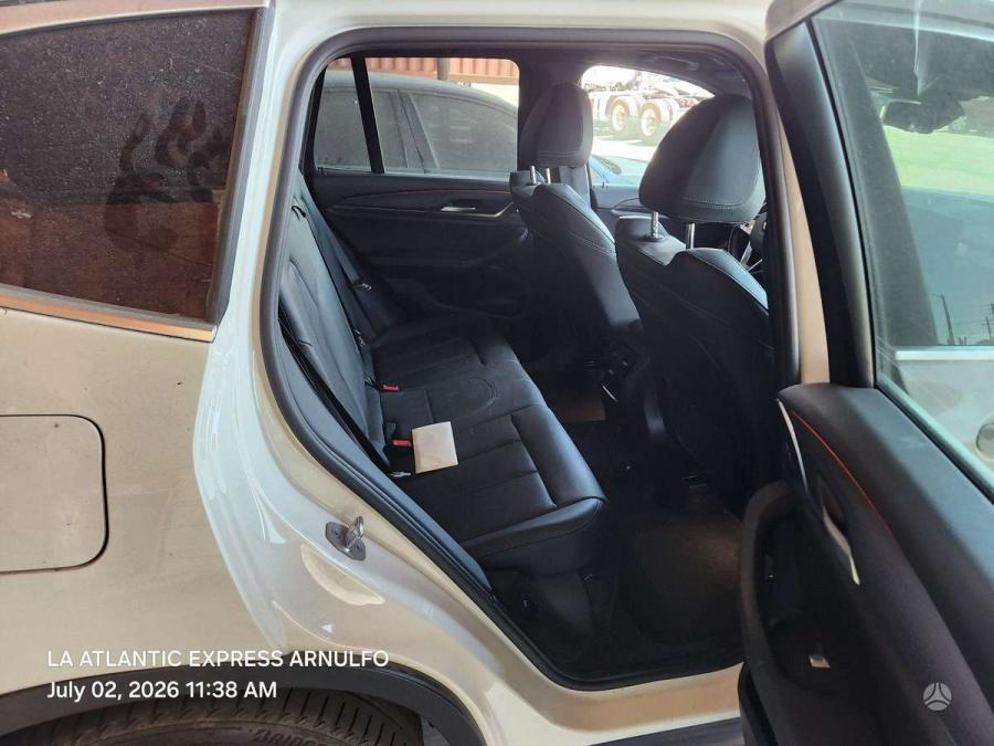 Black BMW X3 2018 in Klaipeda, with an engine capacity of 2.00 L and mileage of 140 thousand km for 13900 €, photo 14 on AUTOMOTO.COM.LV