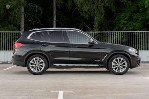 Black BMW X3 2018 in Vilnius, with an engine capacity of 2.00 L and mileage of 134 thousand km for 24700 €, photo 6 on AUTOMOTO.COM.LV