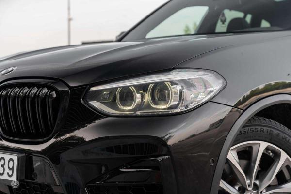 Black BMW X3 2018 in Vilnius, with an engine capacity of 2.00 L and mileage of 134 thousand km for 24700 €, photo 9 on AUTOMOTO.COM.LV