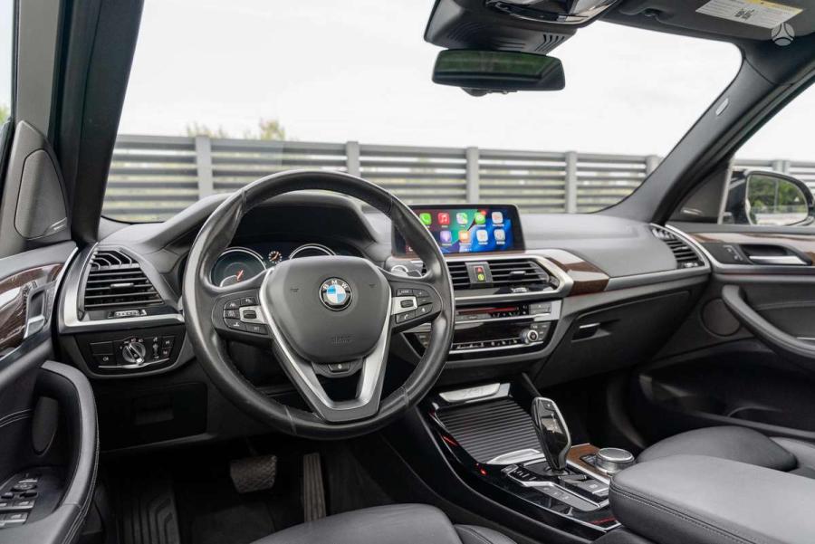 Black BMW X3 2018 in Vilnius, with an engine capacity of 2.00 L and mileage of 134 thousand km for 24700 €, photo 28 on AUTOMOTO.COM.LV
