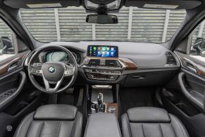 Black BMW X3 2018 in Vilnius, with an engine capacity of 2.00 L and mileage of 134 thousand km for 24700 €, photo 29 on AUTOMOTO.COM.LV