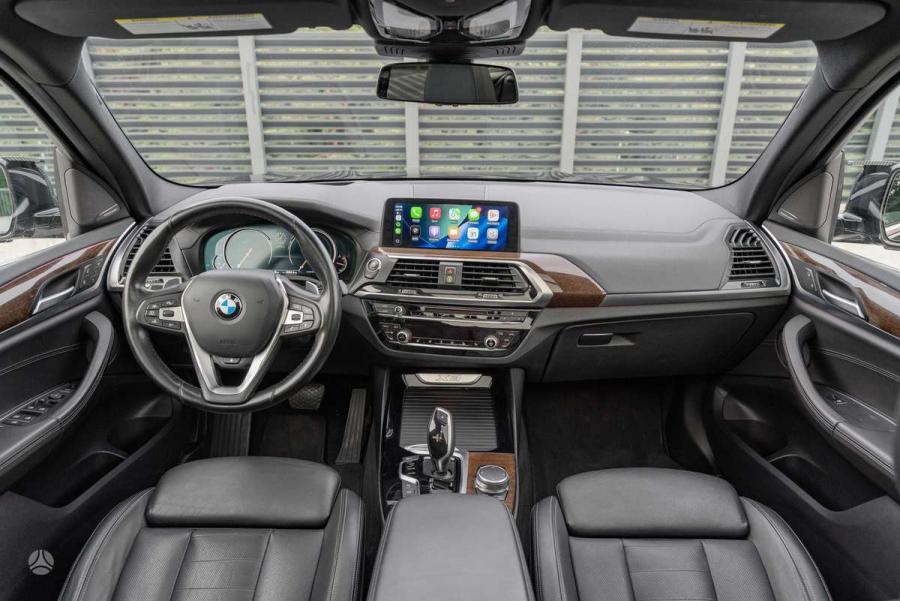 Black BMW X3 2018 in Vilnius, with an engine capacity of 2.00 L and mileage of 134 thousand km for 24700 €, photo 29 on AUTOMOTO.COM.LV