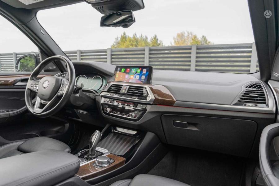 Black BMW X3 2018 in Vilnius, with an engine capacity of 2.00 L and mileage of 134 thousand km for 24700 €, photo 31 on AUTOMOTO.COM.LV