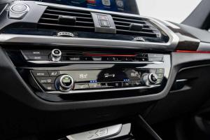 Black BMW X3 2018 in Vilnius, with an engine capacity of 2.00 L and mileage of 134 thousand km for 24700 €, photo 33 on AUTOMOTO.COM.LV