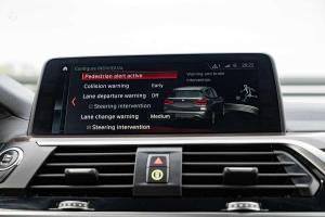 Black BMW X3 2018 in Vilnius, with an engine capacity of 2.00 L and mileage of 134 thousand km for 24700 €, photo 51 on AUTOMOTO.COM.LV