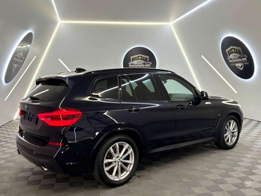 Black BMW X3 2018 in Marijampole, with an engine capacity of 2.99 L and mileage of 274 thousand km for 22350 €, photo 22 on AUTOMOTO.COM.LV
