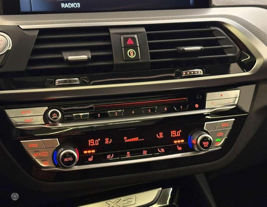 Black BMW X3 2018 in Marijampole, with an engine capacity of 2.99 L and mileage of 274 thousand km for 22350 €, photo 31 on AUTOMOTO.COM.LV