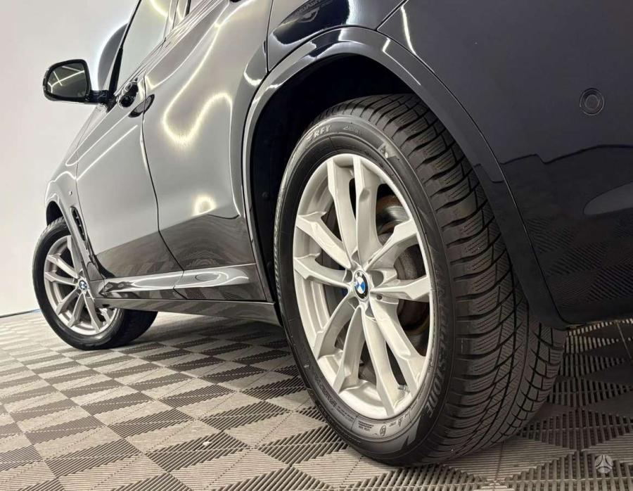 Black BMW X3 2018 in Marijampole, with an engine capacity of 2.99 L and mileage of 274 thousand km for 22350 €, photo 39 on AUTOMOTO.COM.LV