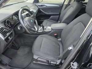 Black BMW X3 2018 in Panevezys, with an engine capacity of 2.00 L and mileage of 291 thousand km for 15999 €, photo 19 on AUTOMOTO.COM.LV