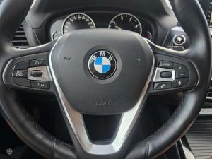 Black BMW X3 2018 in Panevezys, with an engine capacity of 2.00 L and mileage of 291 thousand km for 15999 €, photo 21 on AUTOMOTO.COM.LV