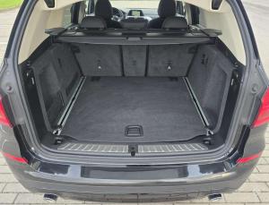 Black BMW X3 2018 in Panevezys, with an engine capacity of 2.00 L and mileage of 291 thousand km for 15999 €, photo 29 on AUTOMOTO.COM.LV
