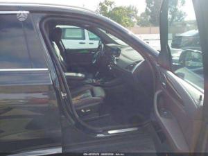 Black BMW X3 2018 in Klaipeda, with an engine capacity of 0.00 L and mileage of 68 thousand km for 9800 €, photo 6 on AUTOMOTO.COM.LV
