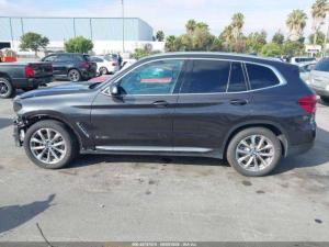 Black BMW X3 2018 in Klaipeda, with an engine capacity of 0.00 L and mileage of 68 thousand km for 9800 €, photo 16 on AUTOMOTO.COM.LV