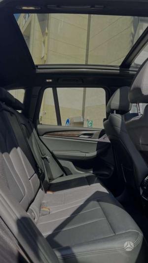 Black BMW X3 2018 in Vilnius, with an engine capacity of 2.00 L and mileage of 168 thousand km for 23900 €, photo 8 on AUTOMOTO.COM.LV