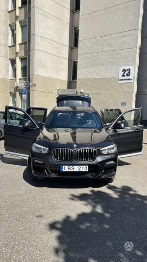 Black BMW X3 2018 in Vilnius, with an engine capacity of 2.00 L and mileage of 168 thousand km for 23900 €, photo 12 on AUTOMOTO.COM.LV