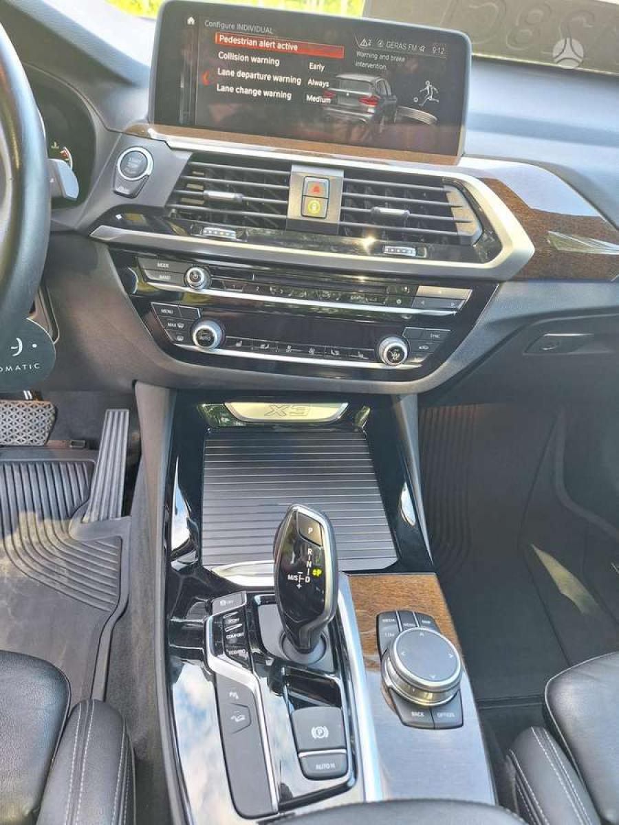 Black BMW X3 2018 in Kaunas, with an engine capacity of 2.00 L and mileage of 64 thousand km for 23500 €, photo 19 on AUTOMOTO.COM.LV