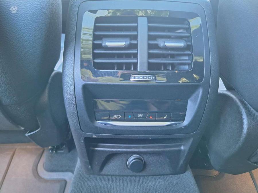 Black BMW X3 2018 in Kaunas, with an engine capacity of 2.00 L and mileage of 64 thousand km for 23500 €, photo 22 on AUTOMOTO.COM.LV