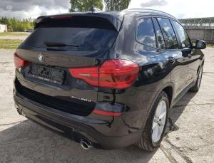 Black BMW X3 2018 in Siauliai, with an engine capacity of 2.00 L and mileage of 185 thousand km for 16800 €, photo 5 on AUTOMOTO.COM.LV