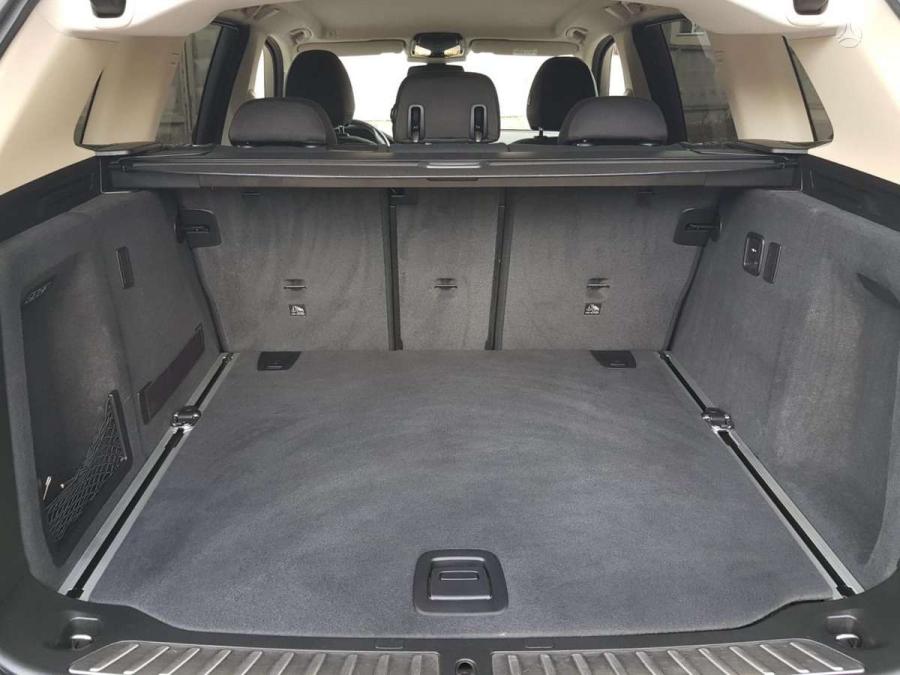 Black BMW X3 2018 in Siauliai, with an engine capacity of 2.00 L and mileage of 185 thousand km for 16800 €, photo 13 on AUTOMOTO.COM.LV