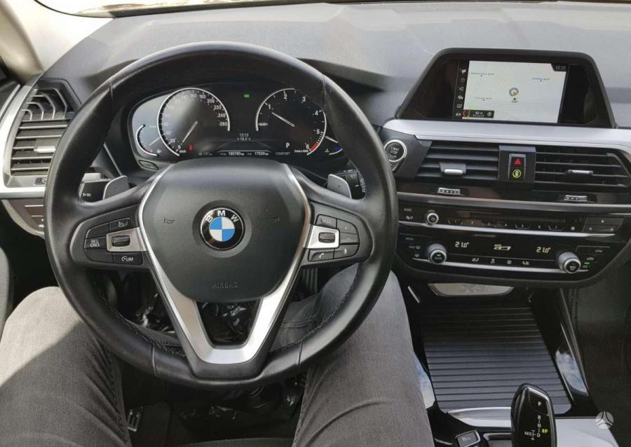 Black BMW X3 2018 in Siauliai, with an engine capacity of 2.00 L and mileage of 185 thousand km for 16800 €, photo 15 on AUTOMOTO.COM.LV