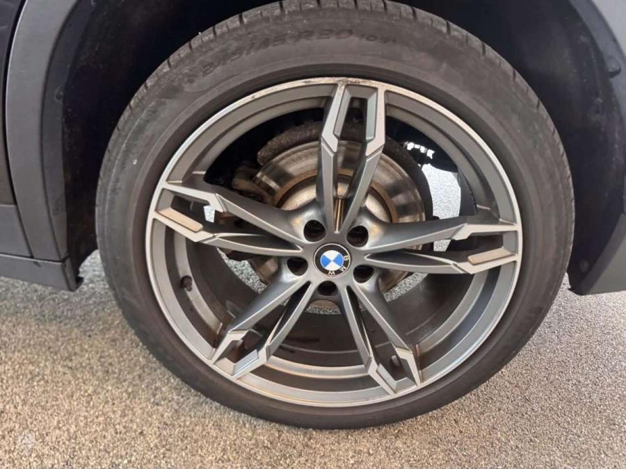 Black BMW X3 2018 in Kaunas, with an engine capacity of 2.99 L and mileage of 190 thousand km for 20300 €, photo 35 on AUTOMOTO.COM.LV