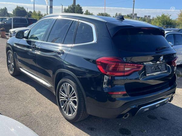 Black BMW X3 2018 in Panevezys, with an engine capacity of 2.00 L and mileage of 224 thousand km for 17908 €, photo 5 on AUTOMOTO.COM.LV