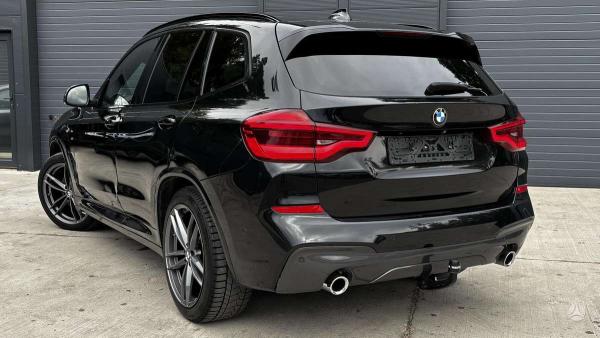 Black BMW X3 2018 in Utena, with an engine capacity of 3.00 L and mileage of 312 thousand km for 18950 €, photo 7 on AUTOMOTO.COM.LV