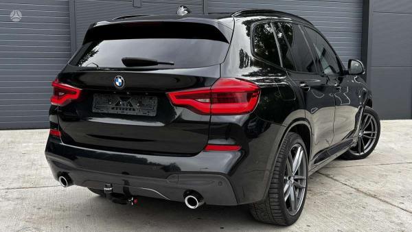 Black BMW X3 2018 in Utena, with an engine capacity of 3.00 L and mileage of 312 thousand km for 18950 €, photo 9 on AUTOMOTO.COM.LV
