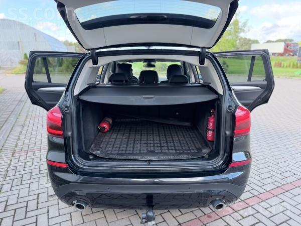Black BMW X3 2018 in Rezekne, with an engine capacity of 2.00 L and mileage of 212 thousand km for 17500 €, photo 7 on AUTOMOTO.COM.LV