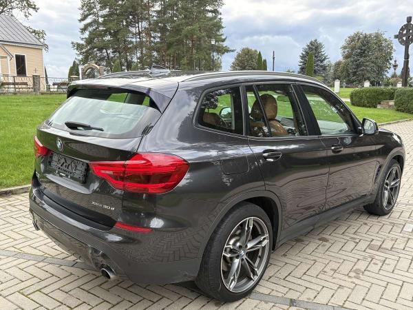 Black BMW X3 2018 in Kaunas, with an engine capacity of 2.99 L and mileage of 190 thousand km for 18990 €, photo 10 on AUTOMOTO.COM.LV