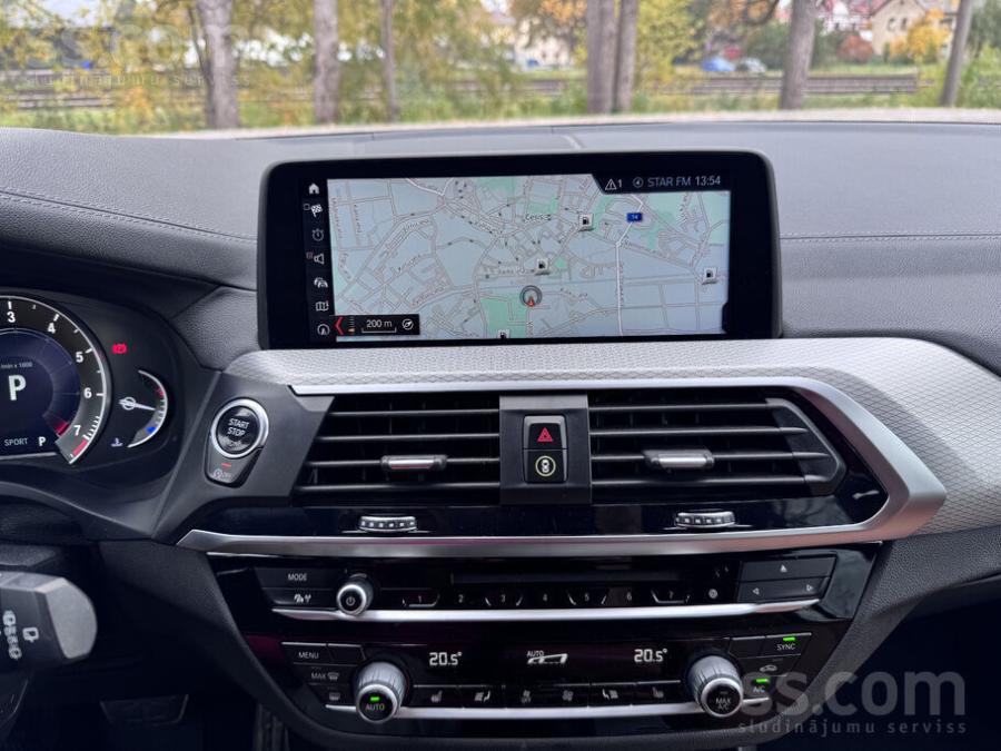 Black BMW X3 2018 in Cesis, with an engine capacity of 3.00 L and mileage of 239 thousand km for 27500 €, photo 16 on AUTOMOTO.COM.LV