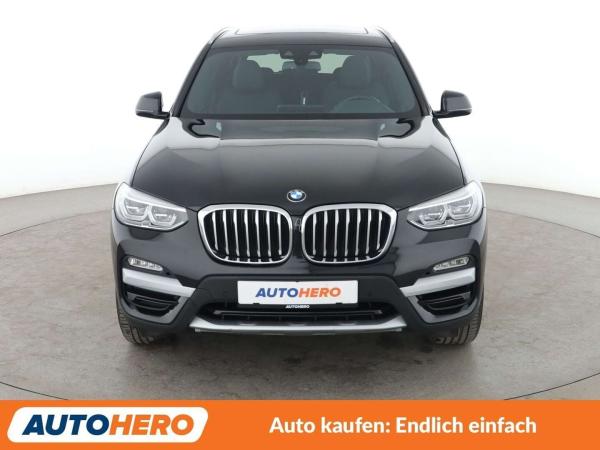 Black BMW X3 2019 in Kaunas, with an engine capacity of 2.00 L and mileage of 97 thousand km for 32175 €, photo 9 on AUTOMOTO.COM.LV