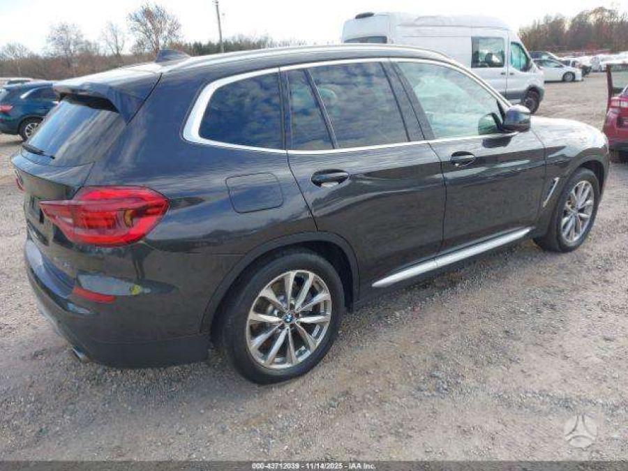 Black BMW X3 2019 in Klaipeda, with an engine capacity of 2.00 L and mileage of 62 thousand km for 11600 €, photo 4 on AUTOMOTO.COM.LV