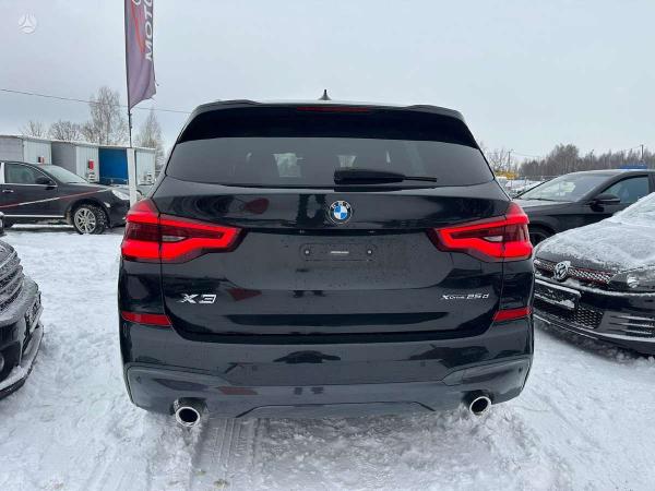Melns BMW X3 2019 Panevēža, ar dzinēja tilpumu 2.00 L un nobraukumu 137 tūkst. km par 25047 €, foto 4 vietnē AUTOMOTO.COM.LV