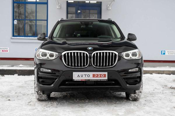 Black BMW X3 2019 in Vilnius, with an engine capacity of 2.99 L and mileage of 212 thousand km for 23200 €, photo 2 on AUTOMOTO.COM.LV