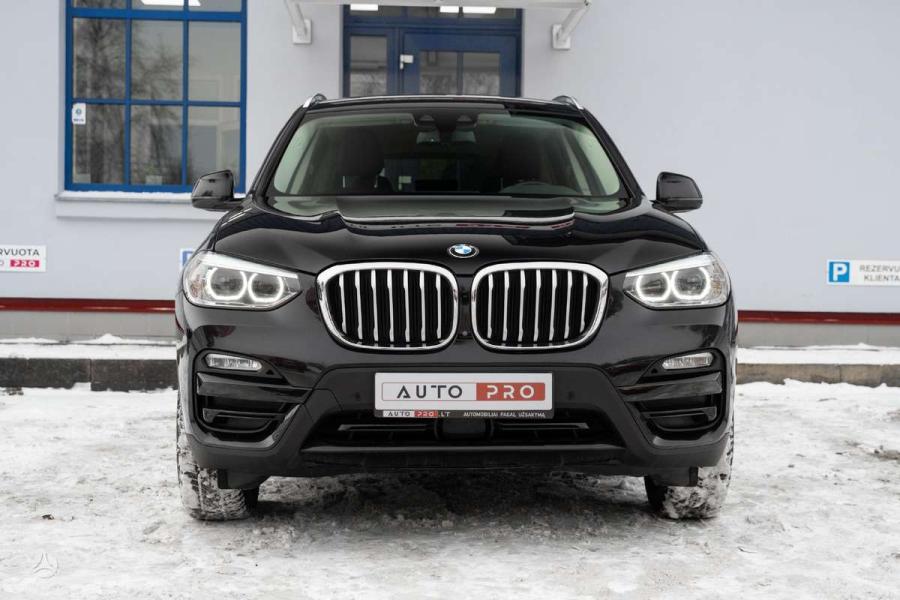 Melns BMW X3 2019 Viļņa, ar dzinēja tilpumu 2.99 L un nobraukumu 212 tūkst. km par 23200 €, foto 2 vietnē AUTOMOTO.COM.LV