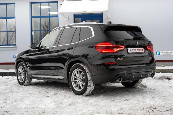 Black BMW X3 2019 in Vilnius, with an engine capacity of 2.99 L and mileage of 212 thousand km for 23200 €, photo 7 on AUTOMOTO.COM.LV