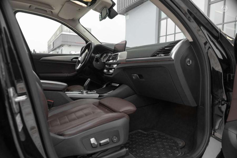 Melns BMW X3 2019 Viļņa, ar dzinēja tilpumu 2.99 L un nobraukumu 212 tūkst. km par 23200 €, foto 12 vietnē AUTOMOTO.COM.LV