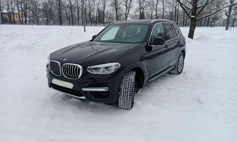 Black BMW X3 2019 in Kaunas, with an engine capacity of 2.00 L and mileage of 89 thousand km for 22900 €, photo 1 on AUTOMOTO.COM.LV