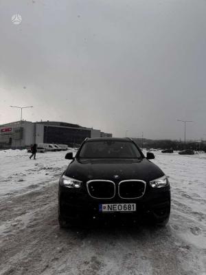 Black BMW X3 2019 in Vilnius, with an engine capacity of 2.00 L and mileage of 132 thousand km for 22500 €, photo 2 on AUTOMOTO.COM.LV