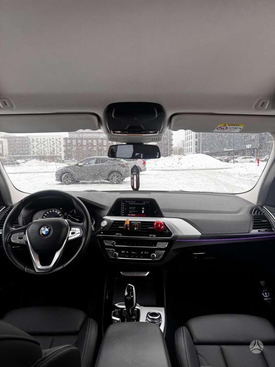Black BMW X3 2019 in Vilnius, with an engine capacity of 2.00 L and mileage of 132 thousand km for 22500 €, photo 9 on AUTOMOTO.COM.LV