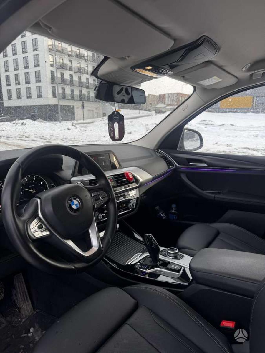 Black BMW X3 2019 in Vilnius, with an engine capacity of 2.00 L and mileage of 132 thousand km for 22500 €, photo 11 on AUTOMOTO.COM.LV