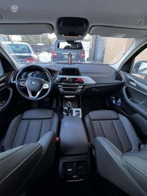 Black BMW X3 2019 in Vilnius, with an engine capacity of 2.00 L and mileage of 132 thousand km for 22500 €, photo 15 on AUTOMOTO.COM.LV