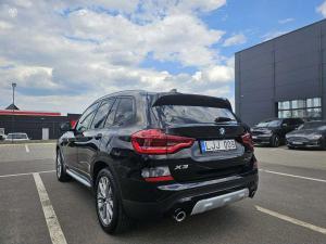 Black BMW X3 2019 in Trakai, with an engine capacity of 2.00 L and mileage of 166 thousand km for 23500 €, photo 4 on AUTOMOTO.COM.LV