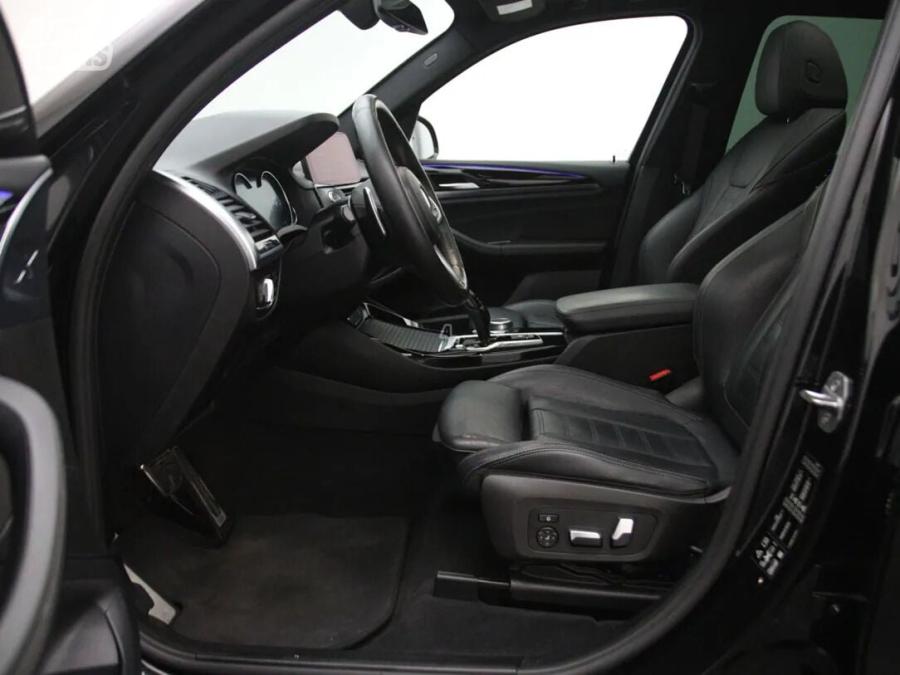Black BMW X3 2019 in Vilnius, with an engine capacity of 2.00 L and mileage of 146 thousand km for 27399 €, photo 5 on AUTOMOTO.COM.LV