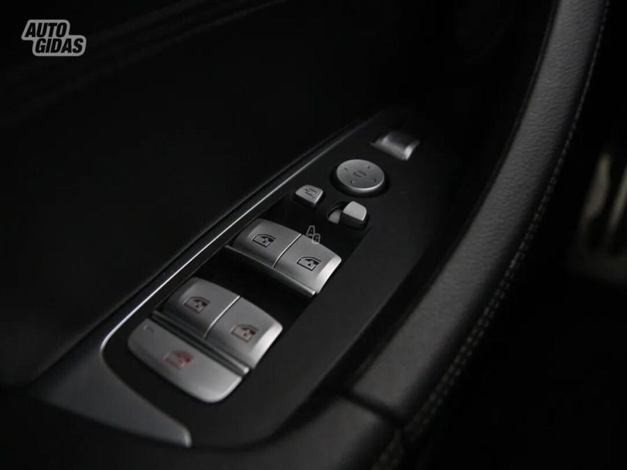 Black BMW X3 2019 in Vilnius, with an engine capacity of 2.00 L and mileage of 146 thousand km for 27399 €, photo 27 on AUTOMOTO.COM.LV