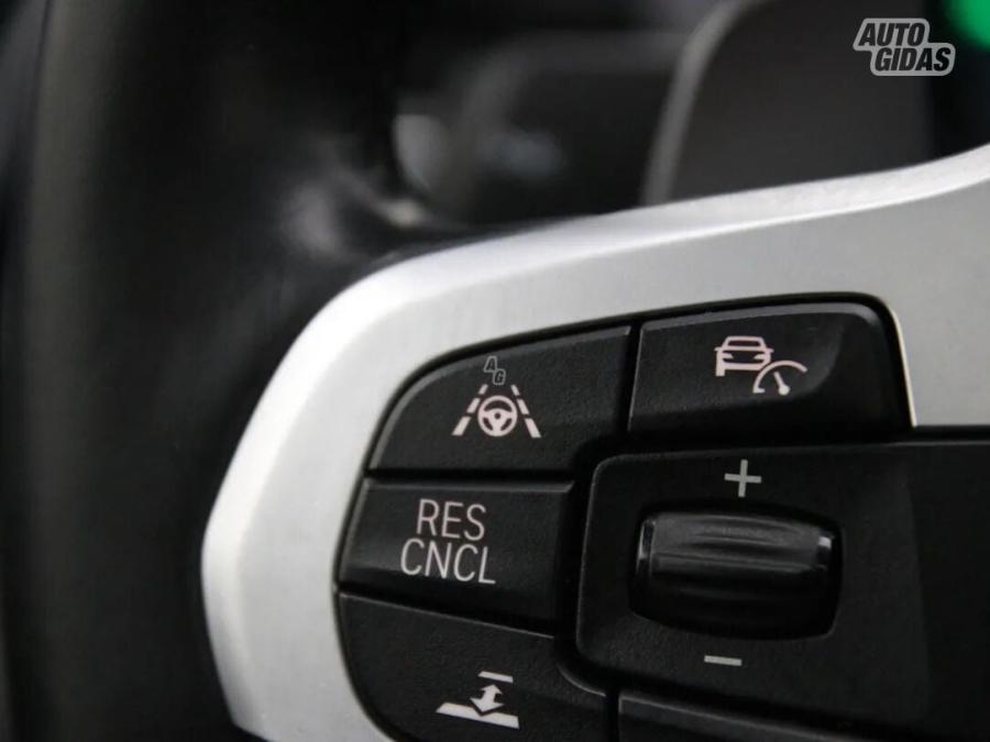 Black BMW X3 2019 in Vilnius, with an engine capacity of 2.00 L and mileage of 146 thousand km for 27399 €, photo 32 on AUTOMOTO.COM.LV