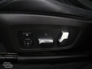 Black BMW X3 2019 in Vilnius, with an engine capacity of 2.00 L and mileage of 146 thousand km for 27399 €, photo 35 on AUTOMOTO.COM.LV