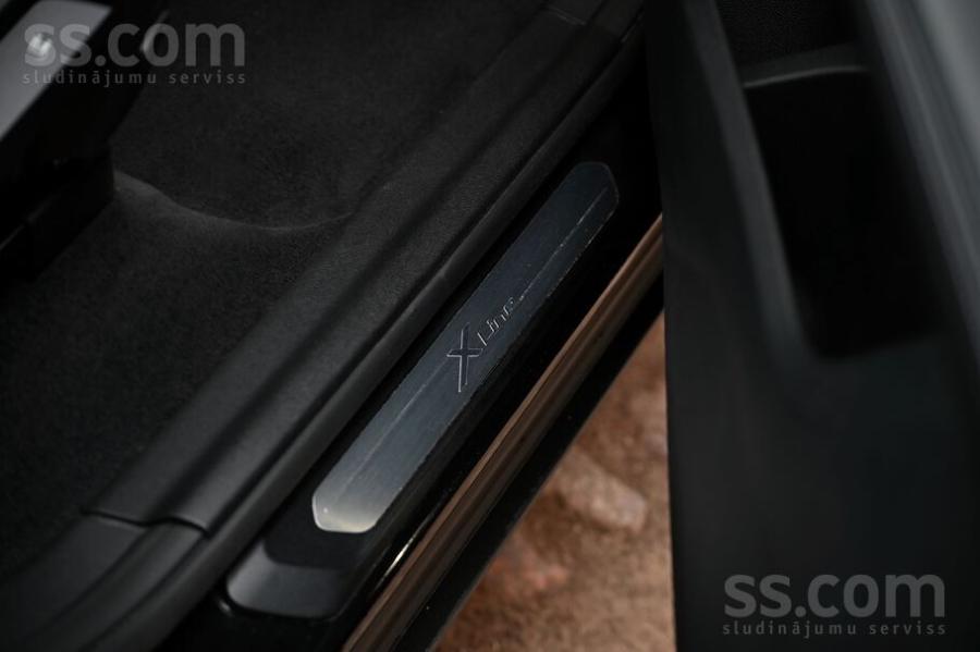 Black BMW X3 2019 in Jelgava, with an engine capacity of 2.00 L and mileage of 0 thousand km for 22500 €, photo 22 on AUTOMOTO.COM.LV