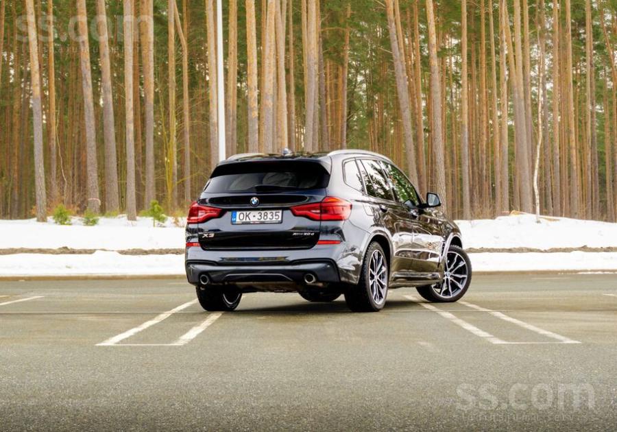 Black BMW X3 2019 in Riga, with an engine capacity of 3.00 L and mileage of 180 thousand km for 26590 €, photo 6 on AUTOMOTO.COM.LV